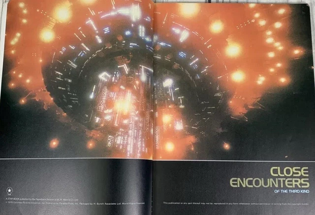 CLOSE ENCOUNTERS OF The Third Kind Official Collectors Edition 1978 £52 ...