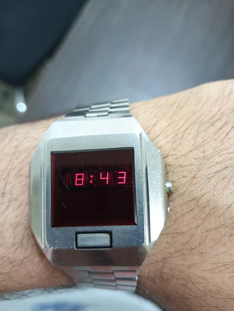 VINTAGE ORIENT LED Digital Watch 1970s Red Display Steel Rare Works ...