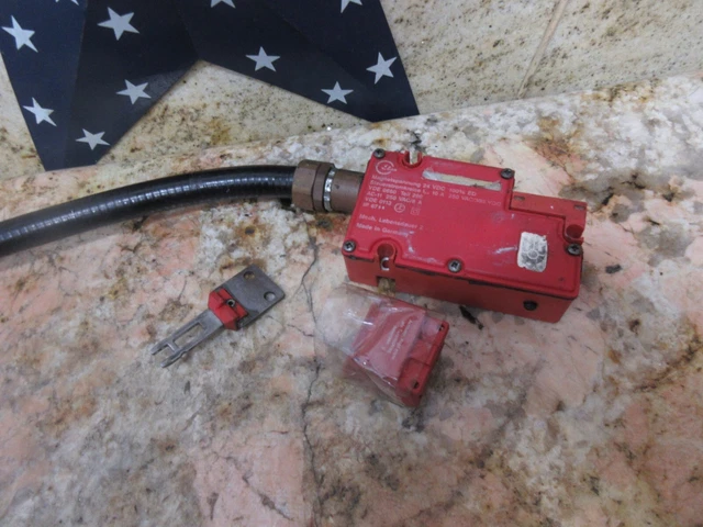 ELAN SAFETY INTERLOCK Safety Switch 24Vdc Vde 0660 0113 Teil 200 Ac-11 ...