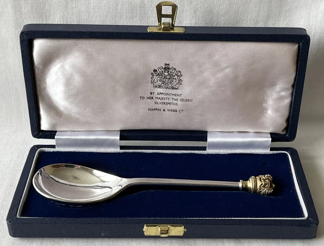 CASED MAPPIN & Webb Sterling Silver Queen Elizabeth II 1977 Silver ...