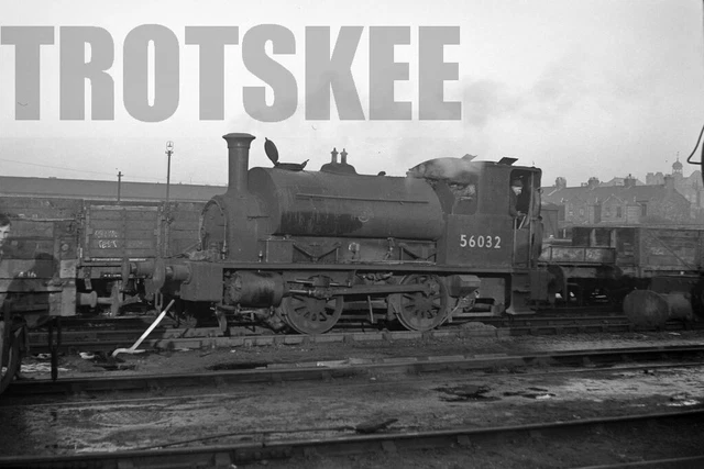 LARGER NEGATIVE BR British Railways Steam Loco 56032 Class 264 1954 ...