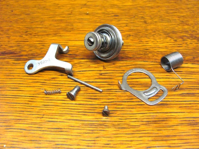 SINGER 128 SEWING Machine Thread Tensioner Tension Assembly $10.00 ...