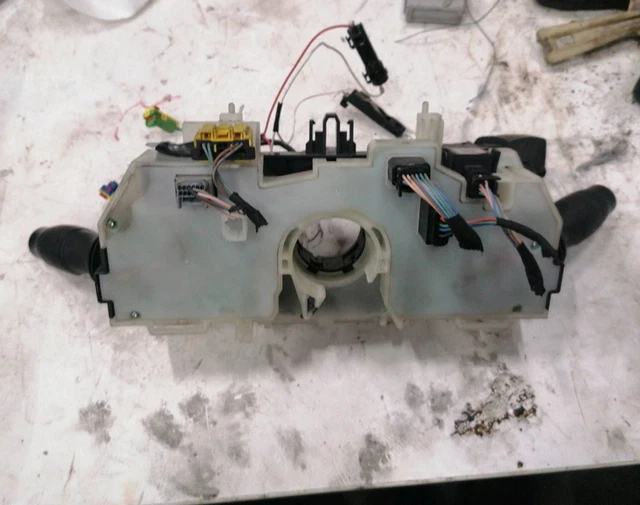 255520013R COMMANDE AUTORADIO 1b50be pour RENAULT SCENIC 3A SERIE 1.9 ...