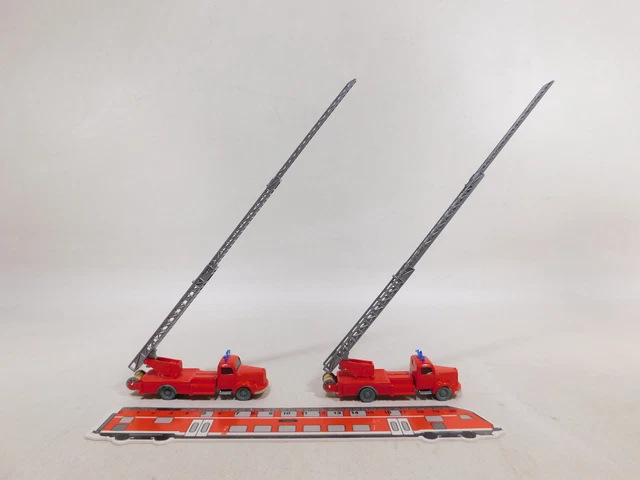 DX371-0,5# 2X WIKING H0 1:87 Modell Drehleiter DL MB L 5000 Feuerwehr ...