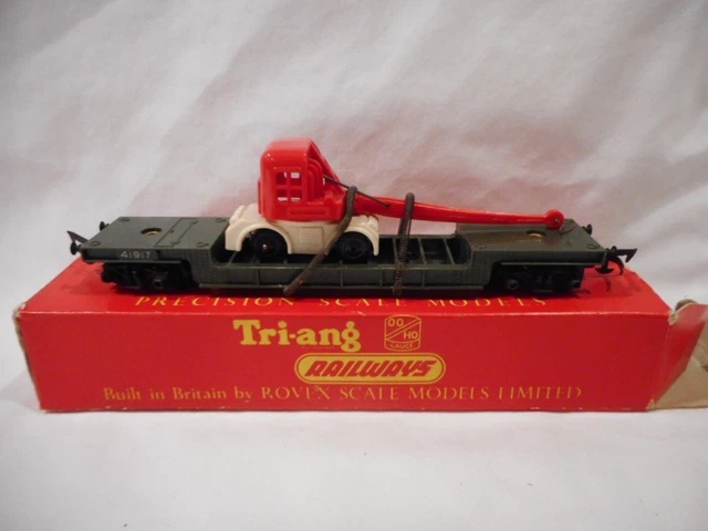 TRI-ANG HORNBY OO Scale R.213 Bogie Well Wagon w/Crane Load (Red/White ...