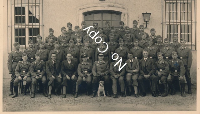 FOTO WK2 LUFTWAFFE Herzogenaurach Flugplatz Abschluss Gruppenfoto X189 ...