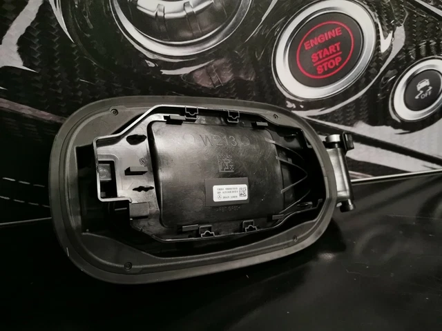 NEW GENUINE MERCEDES-BENZ W205 C-Class Fuel Filler Recess A2056304604 £ ...