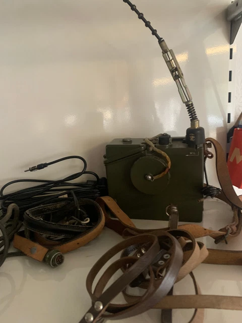 R126 ?,FUNKGERÄT MIT Zubehör,NVA,Polizei,Armee,Stasi Trabant Kübel,DDR ...