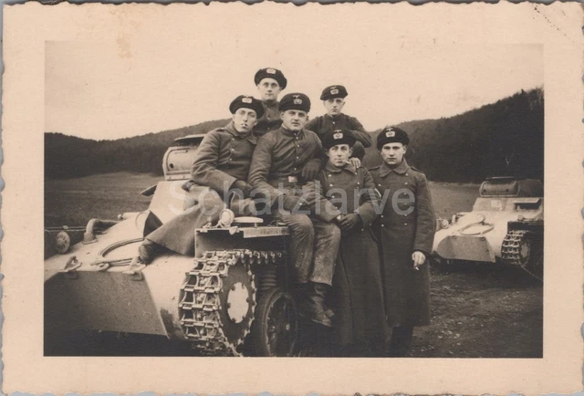 FOTO, PANZER SOLDATEN bei der Panzer Fahrschule, Panzer 1 (MJ-11) EUR 6 ...