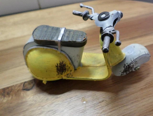 TIN MOTOR CYCLE~CRUDELY MADE~PHILIPPINES TOURIST PIECE ??~11 cm long $9 ...