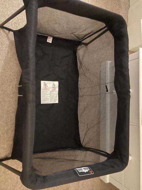 BABY BJORN TRAVEL Cot: Black: With Carry Bag, Mattress and Fitted Sheet ...
