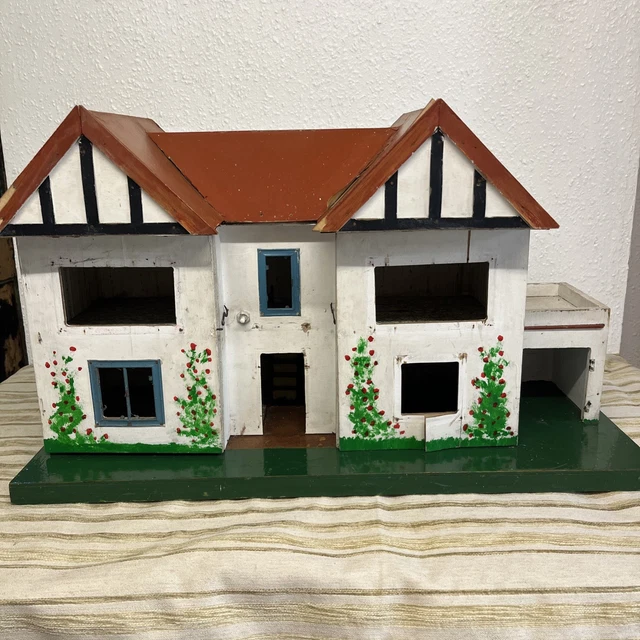 LARGE VINTAGE TUDOR Style Wooden Dolls House W/ 4 Rooms For Renovation ...