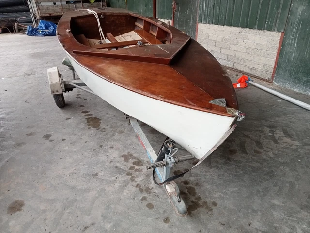 GRADUATE DINGHY WITH launching trolley and road trailer £73.00 ...