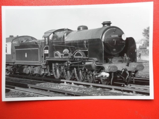 PHOTO SR Maunsell N15X Rememberance 4-6-0 32328 Hackworth 12/5/51 £2.70 ...