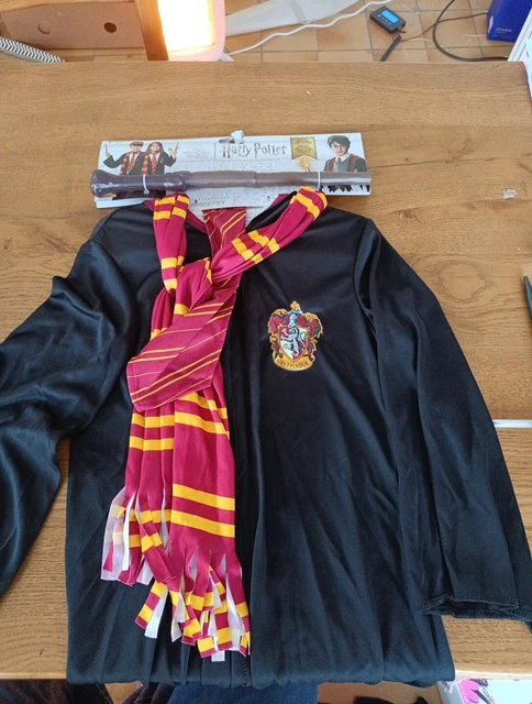 ENSEMBLE COSTUME DRESS Up Set Harry Potter Gryffindor Robe Baguette ...