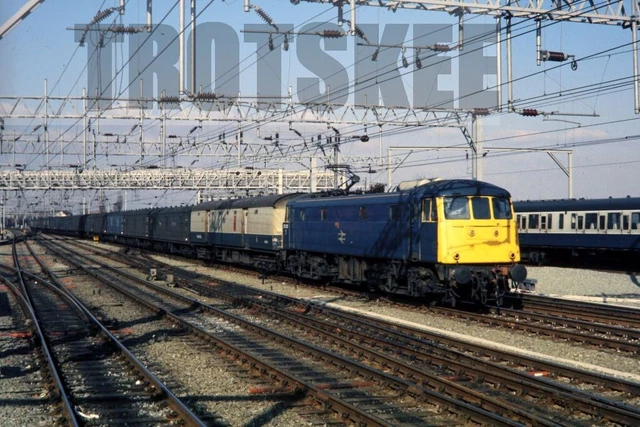 35MM SLIDE BR British Railways Electric Loco Class 85 85031 Crewe 1986 ...