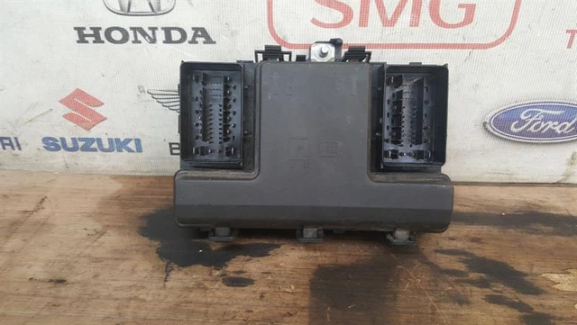 FORD RANGER T6 Wildtrak 4X4 2011-2023 Engine Bay Relay / Fuse Box Jb3T ...