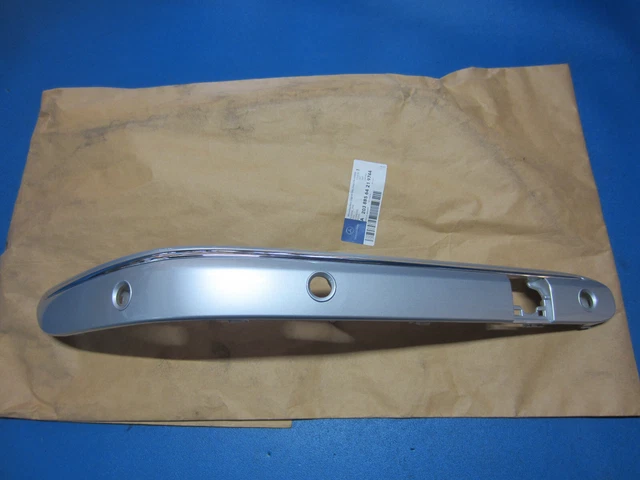 ZIERLEISTE MERCEDES W203 W 203 vorne rechts 2038856421 Stoßstange NEU ...