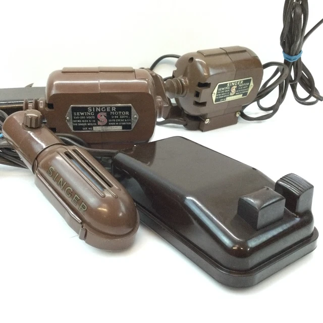 VINTAGE BROWN SINGER Sewing Machine Bakelite Motor, Pedal & Light £69. ...