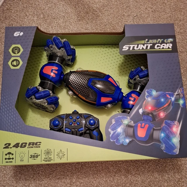 REMOTE CONTROL STUNT Car with Light-Up Wheels and 360° Spins – Blue/Red ...