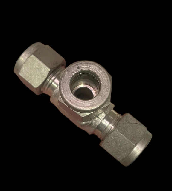 STEEL SWAGELOK TUBE Fitting, Union Tee, 3/8 In. S-600-3 (10 in box ...