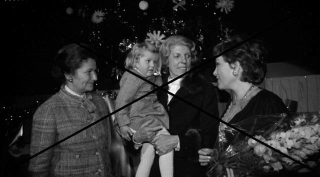 PHOTO DE SIMONE Veil Claude Pompidou Rika Zarai Annees 70 EUR 6,90 - PicClick FR