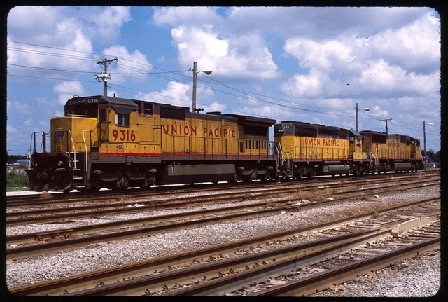 ORIGINAL RAIL SLIDE - UP Union Pacific 9316+ Mulberry FL 5-18-2005 ...