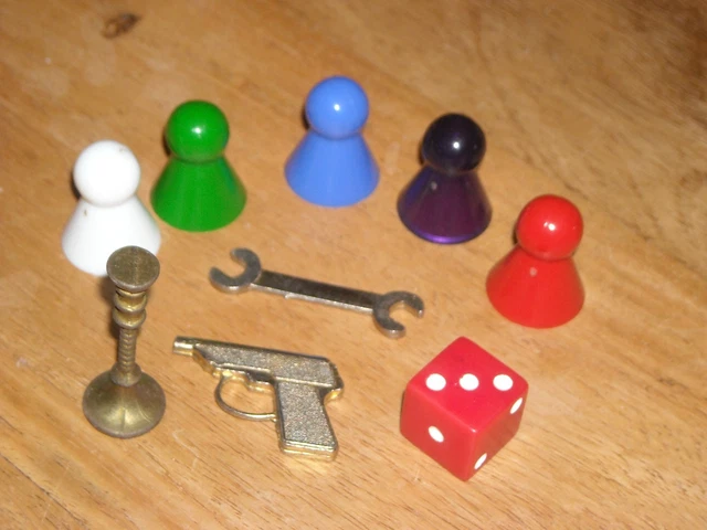 ORIGINAL 1975 CLUEDO Board Game Spares Revolver Spanner Candlestick ...