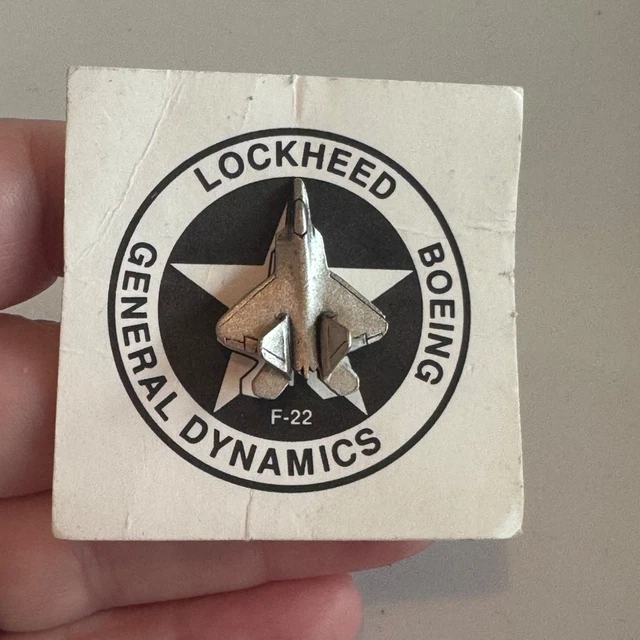 LOCKHEED BOEING GENERAL Dynamics F-22 Raptor Lapel Pin on Card Silver ...