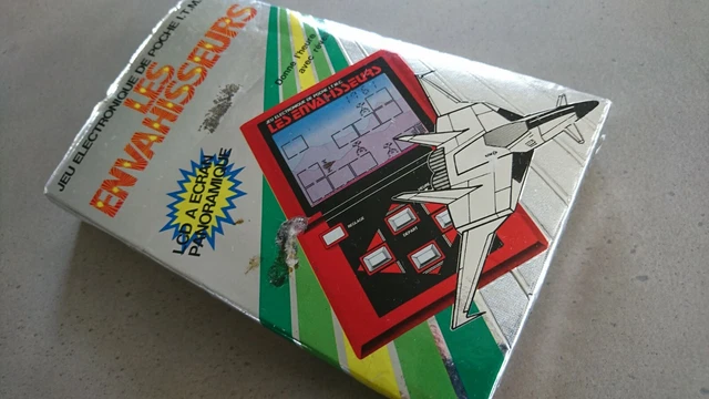 JEU LES ENVAHISSEURS I.T.M.C. EPOCH (ludotronic, Gakken, game watch ...