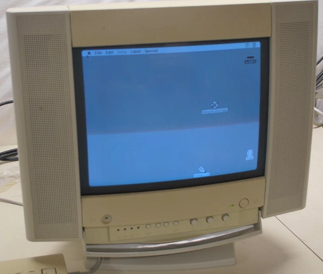 ORIGINAL APPLE/MACINTOSH MONITOR Works M4681 Ships Worldwide £126.95 ...