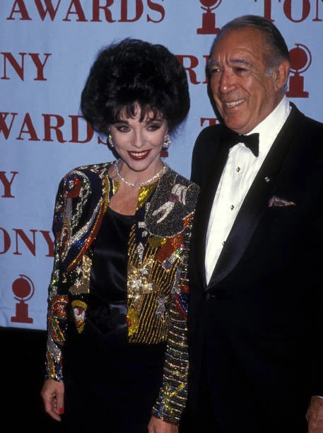 ACTRESS JOAN COLLINS actor Anthony Quinn at the 45th Tony Awar- 1991 ...
