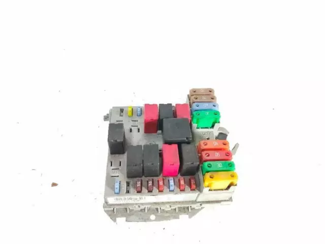 MODULE DE BOITE a fusibles pour LANCIA YPSILON 51kw Diesel 2006 ... MODULE DE BOITE a fusibles pour LANCIA YPSILON 51kw Diesel 2006 ...