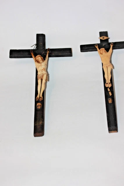 2 X ANCIENS Christ Janséniste, Christ en os et bois ancien, crucifix ...