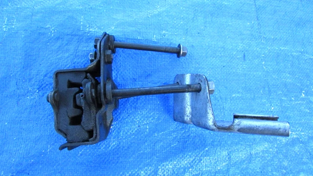 84-92 FIREBIRD CAMARO z28 torque arm mounting bracket w exhaust bracket ...