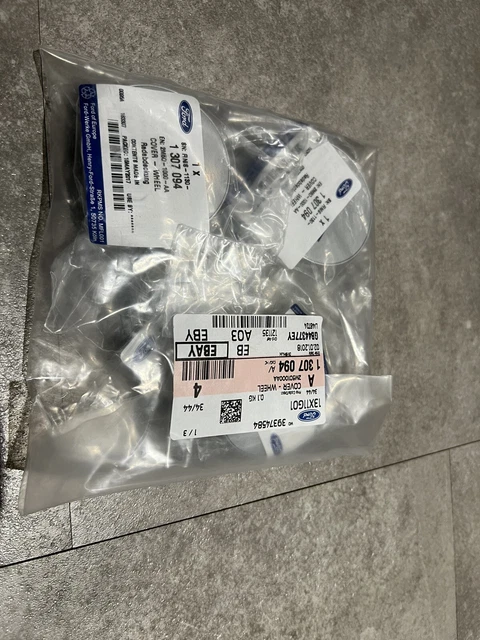 FORD FOCUS RS mk1 genuine new Centre caps x 4 in sealed bag with labels ...