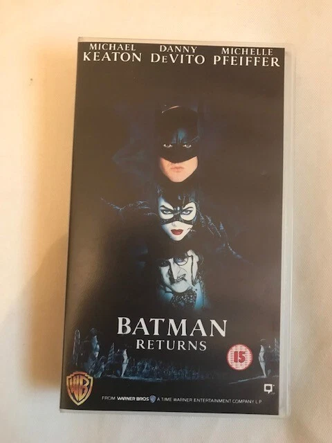 BATMAN RETURNS - VHS (1992) - Michael Keaton, Danny DeVito, Michelle ...