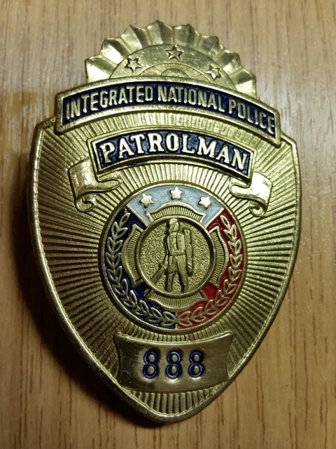 OLD VTG PHILIPPINES Inp Integrated National Police Patrolman Badge £39. ...