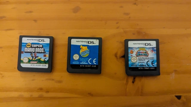 NINTENDO DS GAME Bundle- New Super Mario Bros, Moshi Monsters, Zhu Zhu ...