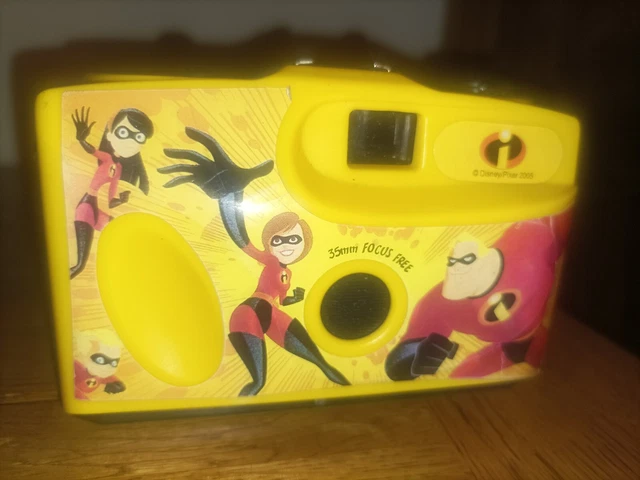 DISNEY PIXAR 2005 Incredibles 35mm Reusable Camera (Box 3) £13.20 ...