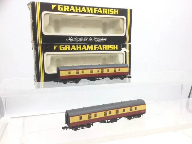 GRAHAM FARISH 0775 N Gauge BR Red/Cream Mk 1 Full Brake Coach W80657 x2 ...