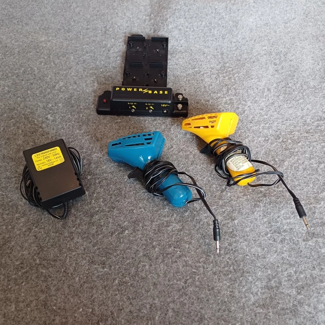 SUPESLOT. SCALEXTRIC CLASSIC C117 Powerbase, C912 Transformer and ...