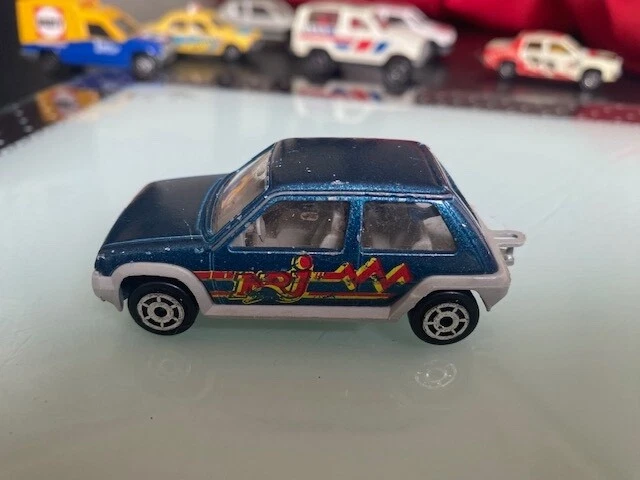 MAJORETTE - RENAULT Supercinq GT TURBO NRJ - N°205 - 1/51 EUR 5,00 ...