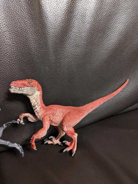 SCHLEICH 70154 SHADOW Raptor Dinosaur Figurine & Schleich Velociraptor ...