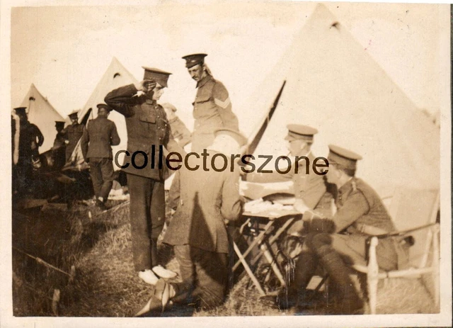 WW1 BRITISH SOLDIERS at Camp Private Salutes Officer photograph 4x3 ...