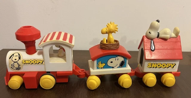 RARE! VINTAGE SNOOPY and Woodstock / Peanuts Wind Up Train £23.00 ...