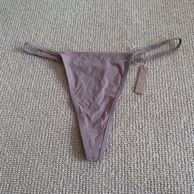 KIM KARDASHIAN SKIMS Sienna T-String Thong, Size 2X NWT £18.41 ...