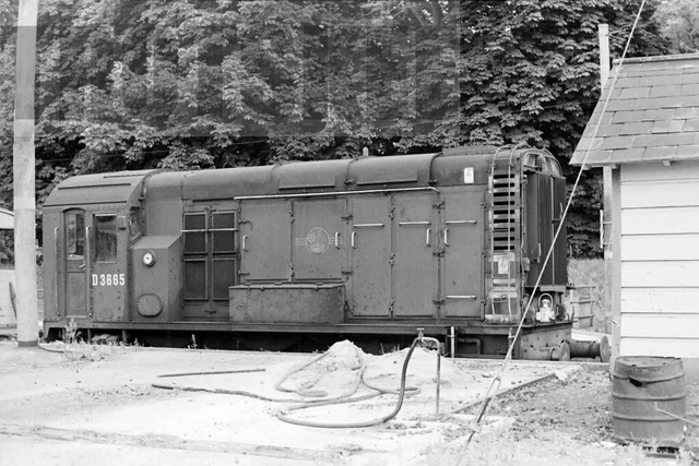 35MM NEGATIVE BR British Railways Diesel Loco Class 09 D3665 c1960s £3. ...