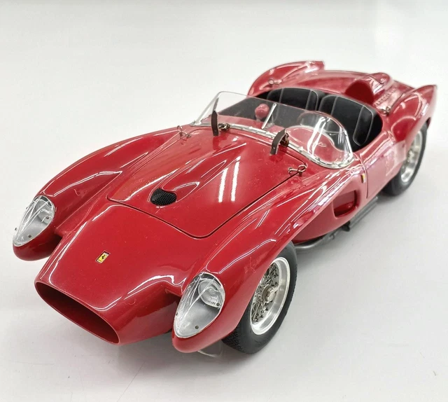 CMC FERRARI 250 Testa Rossa 1958 1/18 Die-Cast Model EUR 854,39 ...