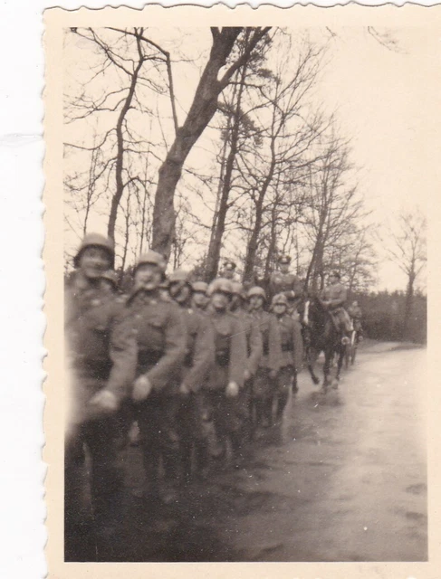 WW2/PHOTO/GERMAN REICH/WH/SOLDIERS/MARCHES/CAVALRY/OFFICER/UNIFORM!!! £ ...